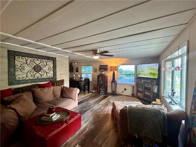 381 Red Oak Lane