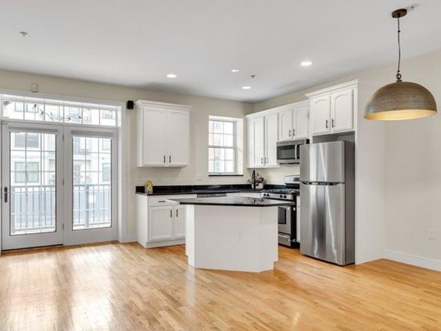 381 W Broadway Unit 4, Boston, MA 02127