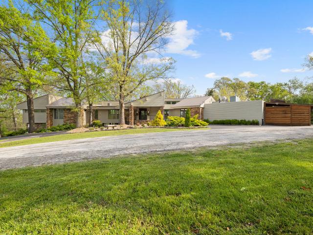 381 W Guin Road