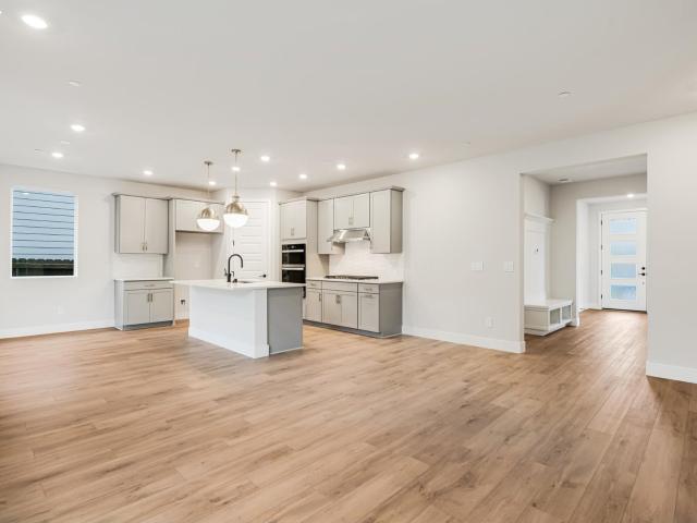 381 w maple st
