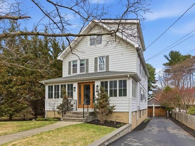 381 Washington St, Melrose, MA 02176
