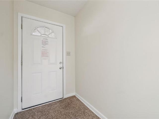 381 Westview DR