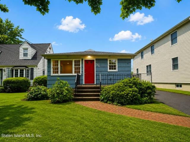 381 Willowbrook Rd, Staten Island, NY 10314