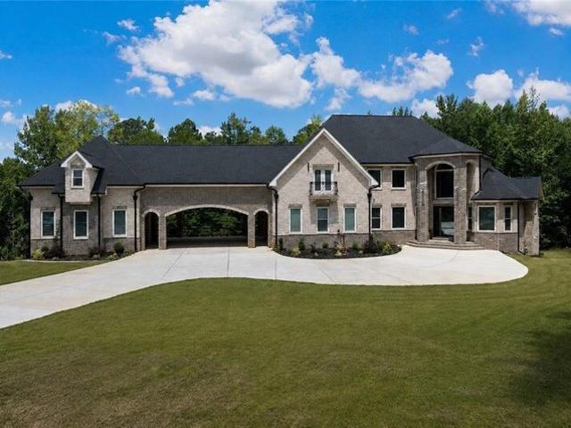 381 Vicki Ln, Stockbridge, GA 30281
