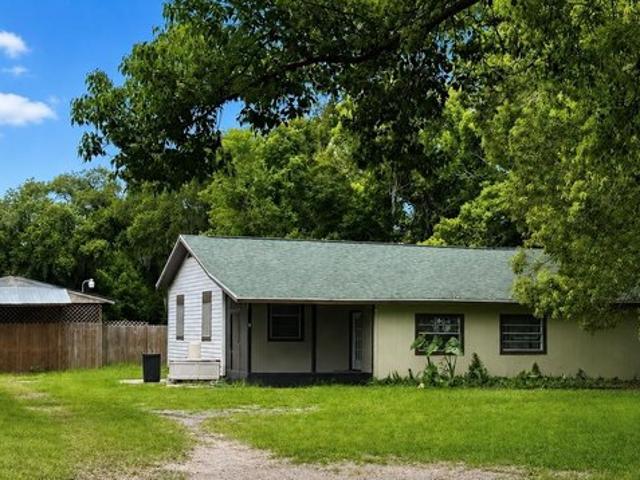 3824 Autumn Palm Dr, Zephyrhills, FL 33541
