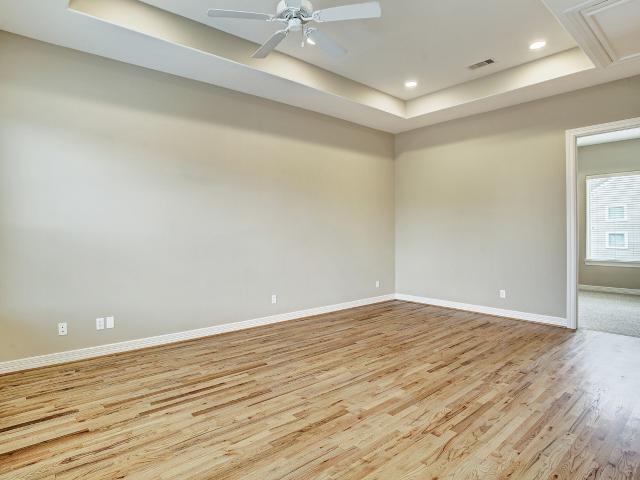 3824 Centerplaza Drive