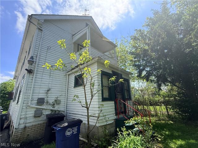 3824 E 142nd Street