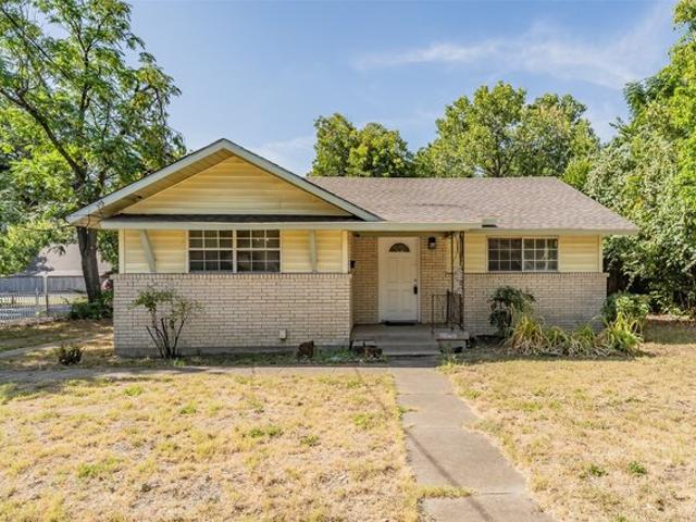 3824 Rusty Dell St, Fort Worth, TX 76111