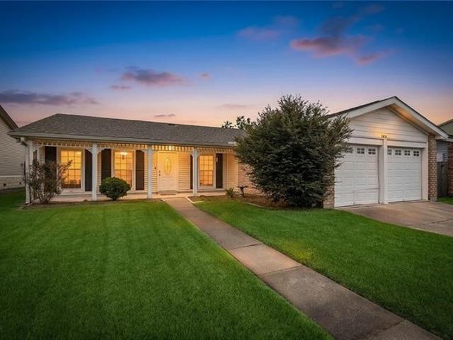 3824 Shannon Dr, Harvey, LA 70058