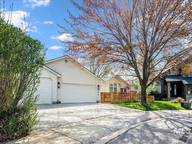 3824 W Aspen Creek Ct, Meridian, ID 83642 | MLS #98980