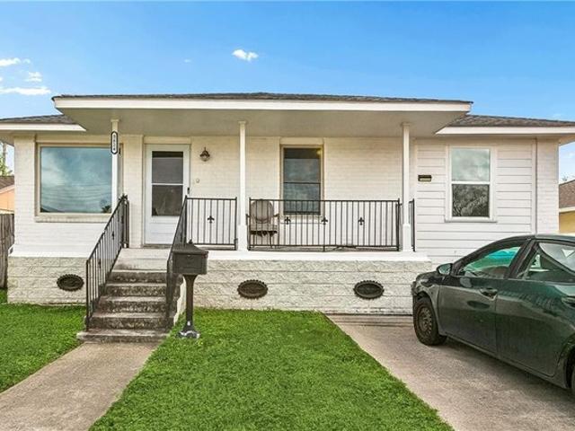 3824 W Louisiana State Dr, Kenner, LA 70065