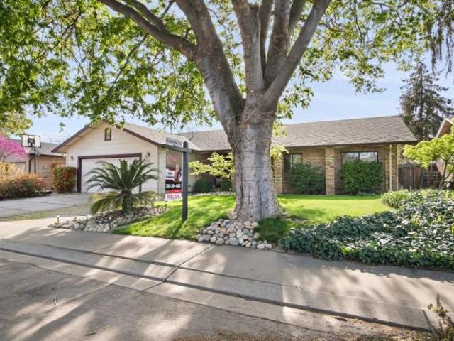 3825 Marigold Ln, Modesto, CA 95356