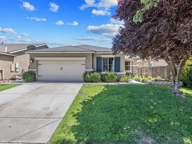 3825 E Cherry Ave, Visalia, CA 93292