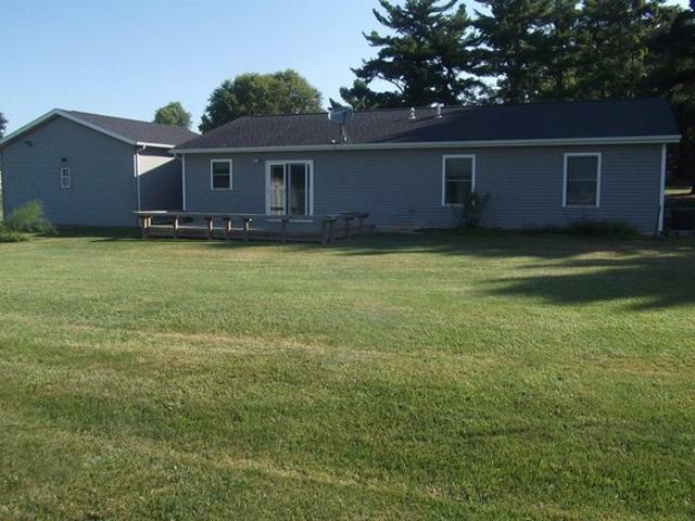 3825 E Peachy Rd, Fremont, IN 46737