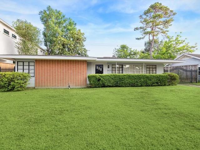3825 Gramercy St, Houston, TX 77025