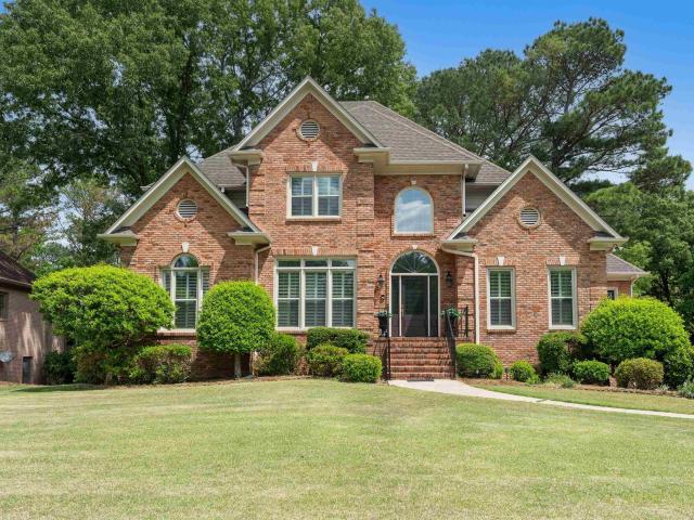 3825 Kinross Drive