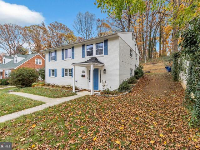3825 Larchwood Road