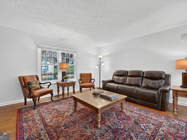 3825 Lavista Road M1