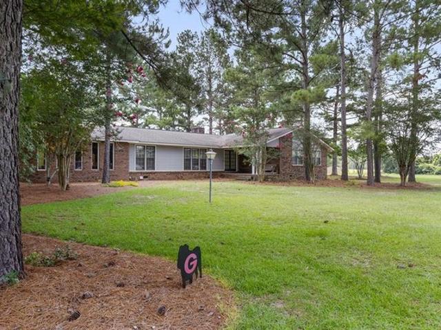3825 Plantation Ln, Camilla, GA 31730
