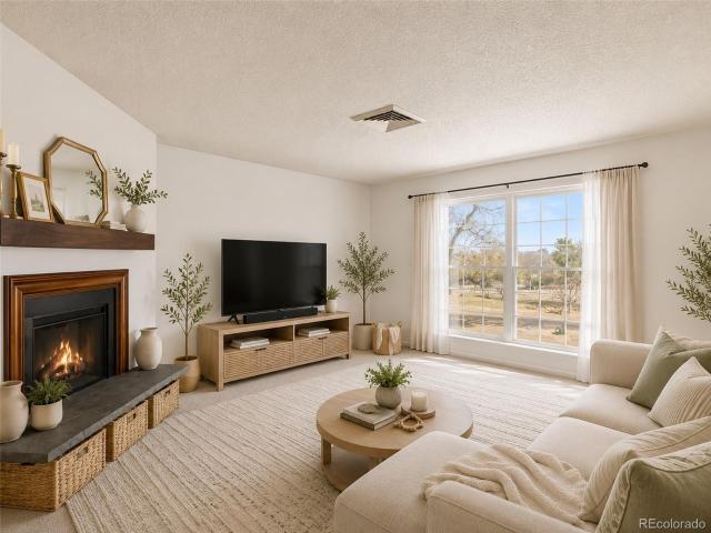3825 S Monaco Parkway # 212