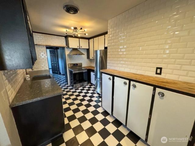 3825 6th Ave, Tacoma, WA 98406 | MLS #2473 | Compass