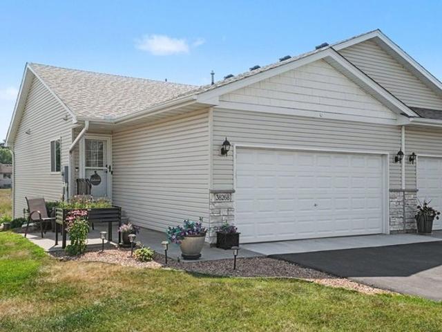 38268 Explorer Cir Unit 912, North Branch, MN 55056