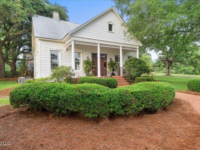 3826 Mississippi 18