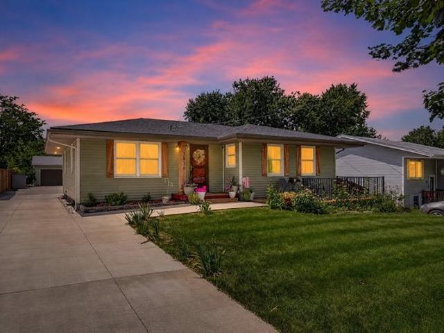 3826 E 40th St, Des Moines, IA 50317