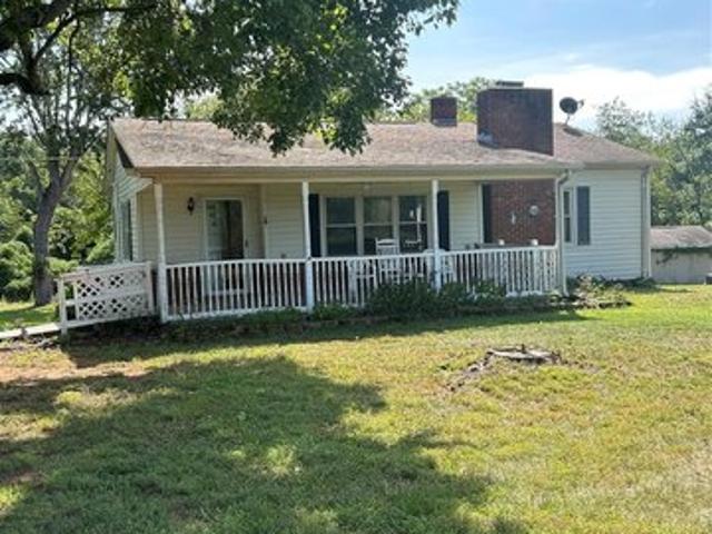 3826 Harris Creek Rd, Lawndale, NC 28090