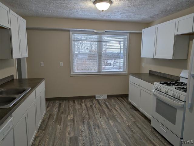 3826 Sentinel Heights Rd, Onondaga, NY 13084 | MLS #S1653 | Compass