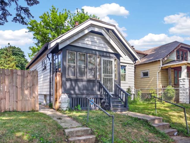 3827 N Dr. William Finlayson St