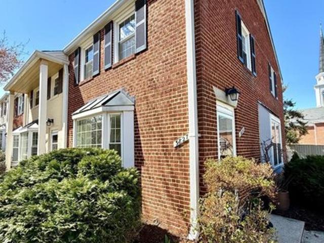 3827 Ingalls Ave, Alexandria, VA 22302