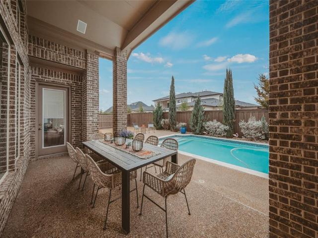3827 Vanderbilt Lane