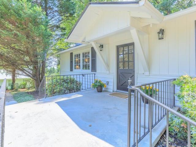 3828 Mission View Ave, Chattanooga, TN 37411