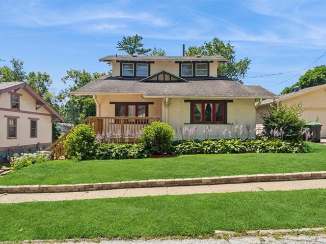 3828 Hunter Ave, Des Moines, IA 50311