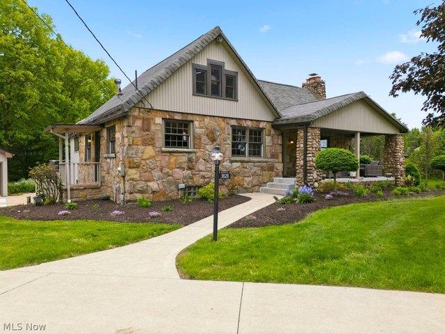 3828 Ravenna Ave NE, Louisville, OH 44641