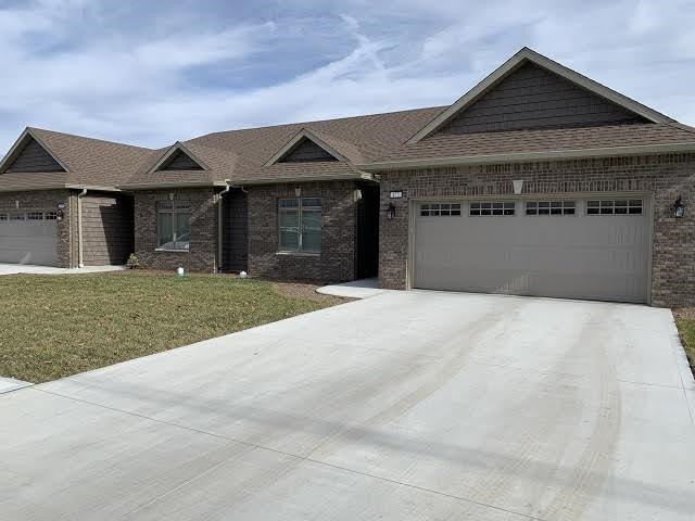 3828 S Anderson Dr, Terre Haute, IN 47803