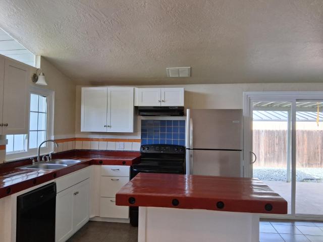 3828 San Navado Way, North Highlands, CA 95660 | MLS #226052