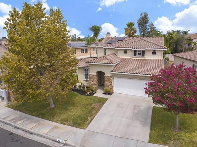 38292 Taylor Ln, Murrieta, CA 92563