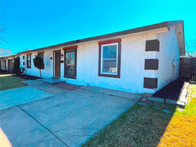 3829 Newport Drive