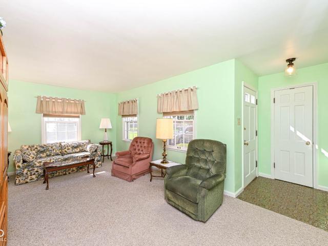 3829 Creston Drive
