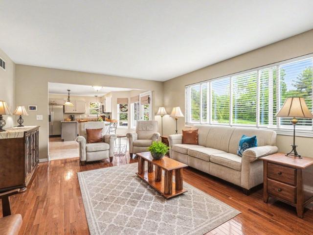 3829 Gregory Lane