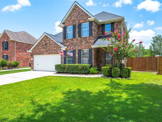 3829 Houston Lake Drive