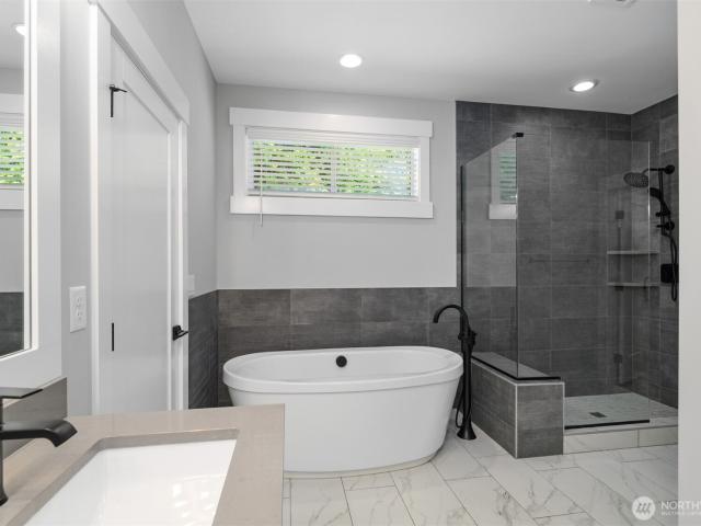 3829 95th Ave E, Edgewood, WA 98371 | MLS #2556