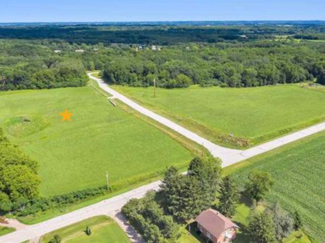 3820 National St, Unit 4, Oneida, WI 54155 | MLS #50319 | Compass