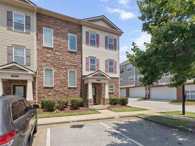 3820 Amelia Park Dr, Raleigh, NC 27606
