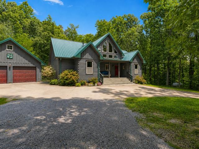 3820 Bear Hollow Rd