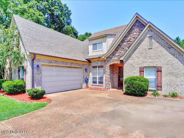 3820 College Bluff