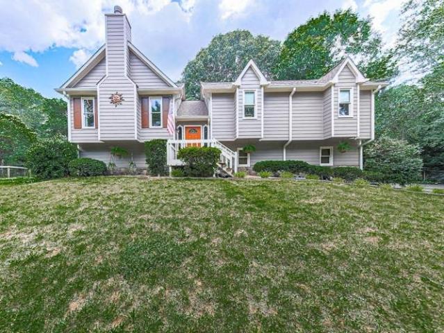 3820 Creekmore St, Canton, GA 30115