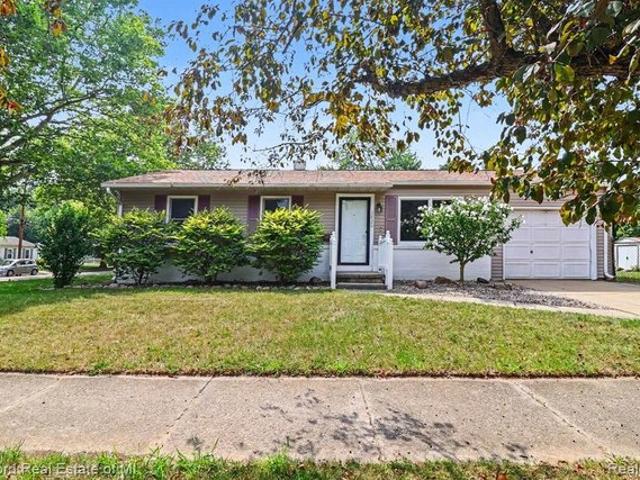 3820 Ingham St, Lansing, MI 48911